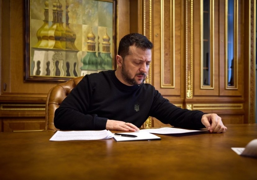 Зеленський підписав закон про гарантії для молоді віком 18-24 років ...